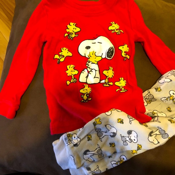 GAP | Pajamas | Snoopy Pajamas | Poshmark